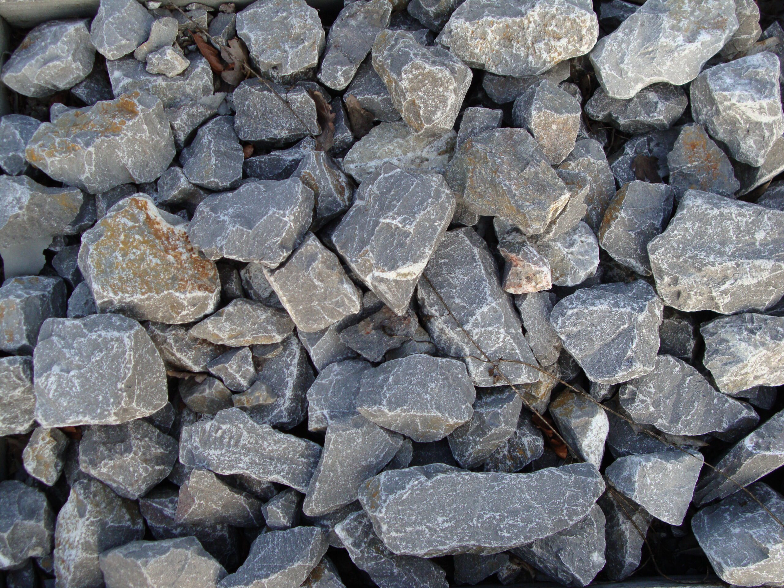 Kalksteen Rotsen Blauw - De Witte BV